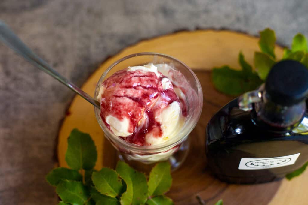 Oregon Grape Syrup Recipe | montanahomesteadharvest.com