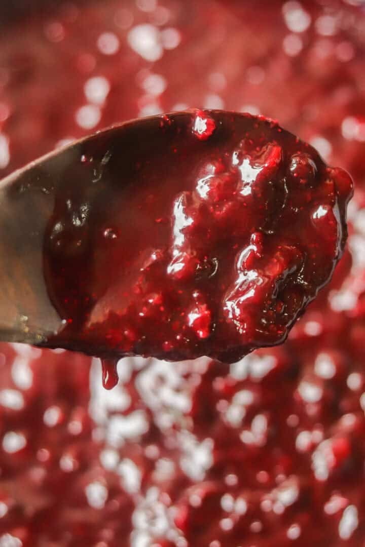 Oregon Grape Jelly | montanahomesteadharvest.com